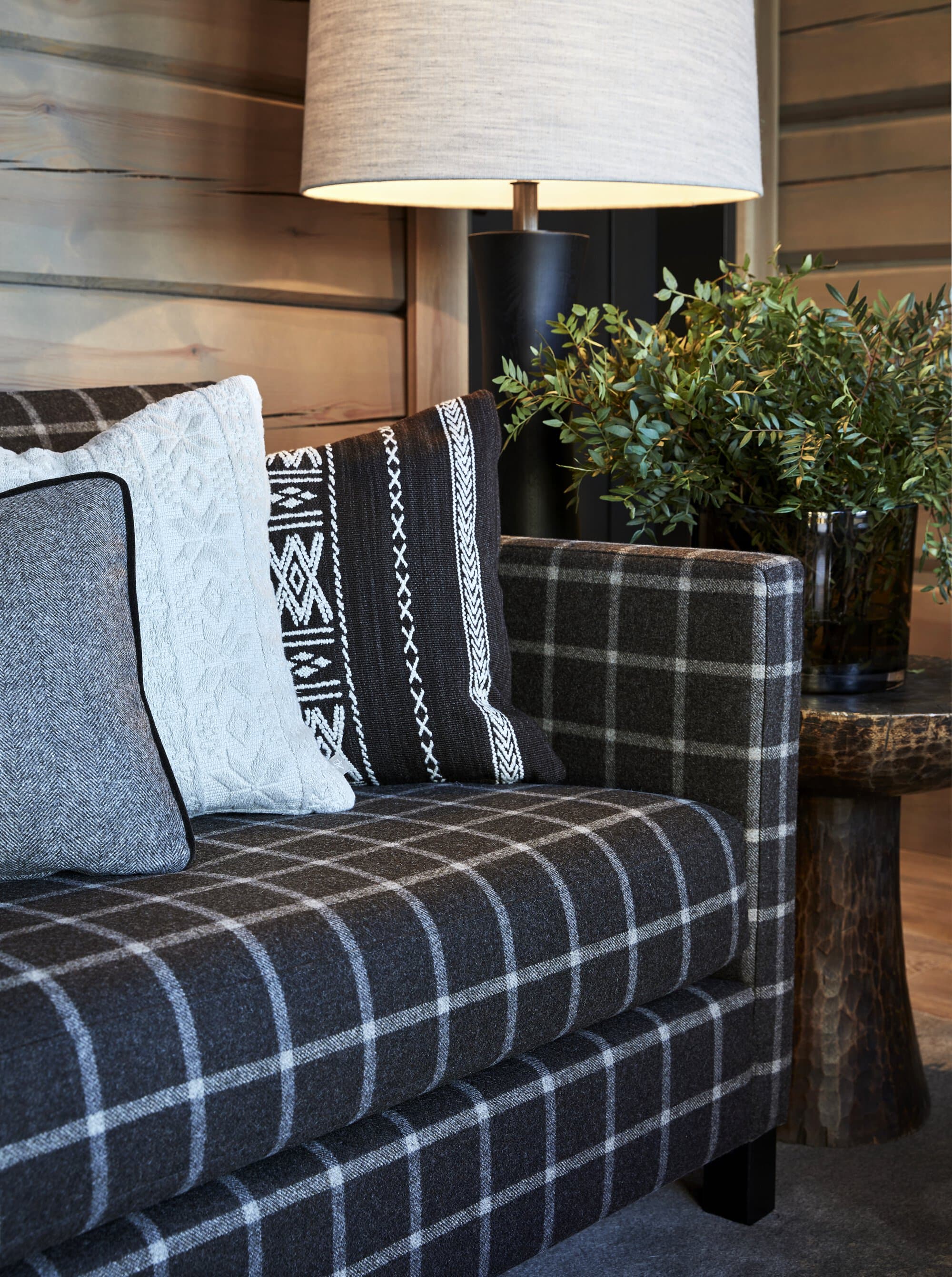 Slettvoll - Traditional decorative pillow