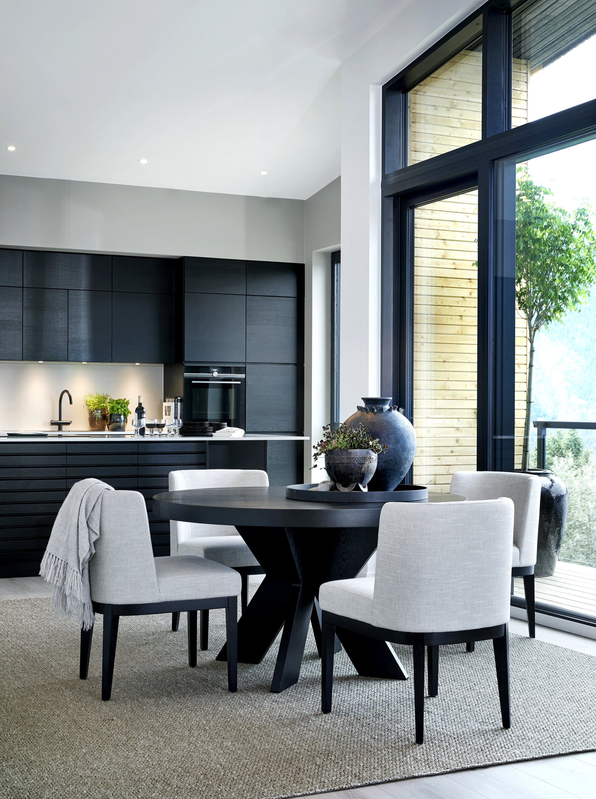 Slettvoll - Devon dining table